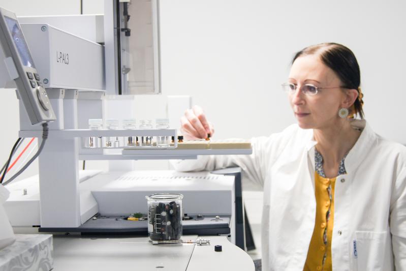 Your Leading Lab for Flavor Analysis - aromaLAB