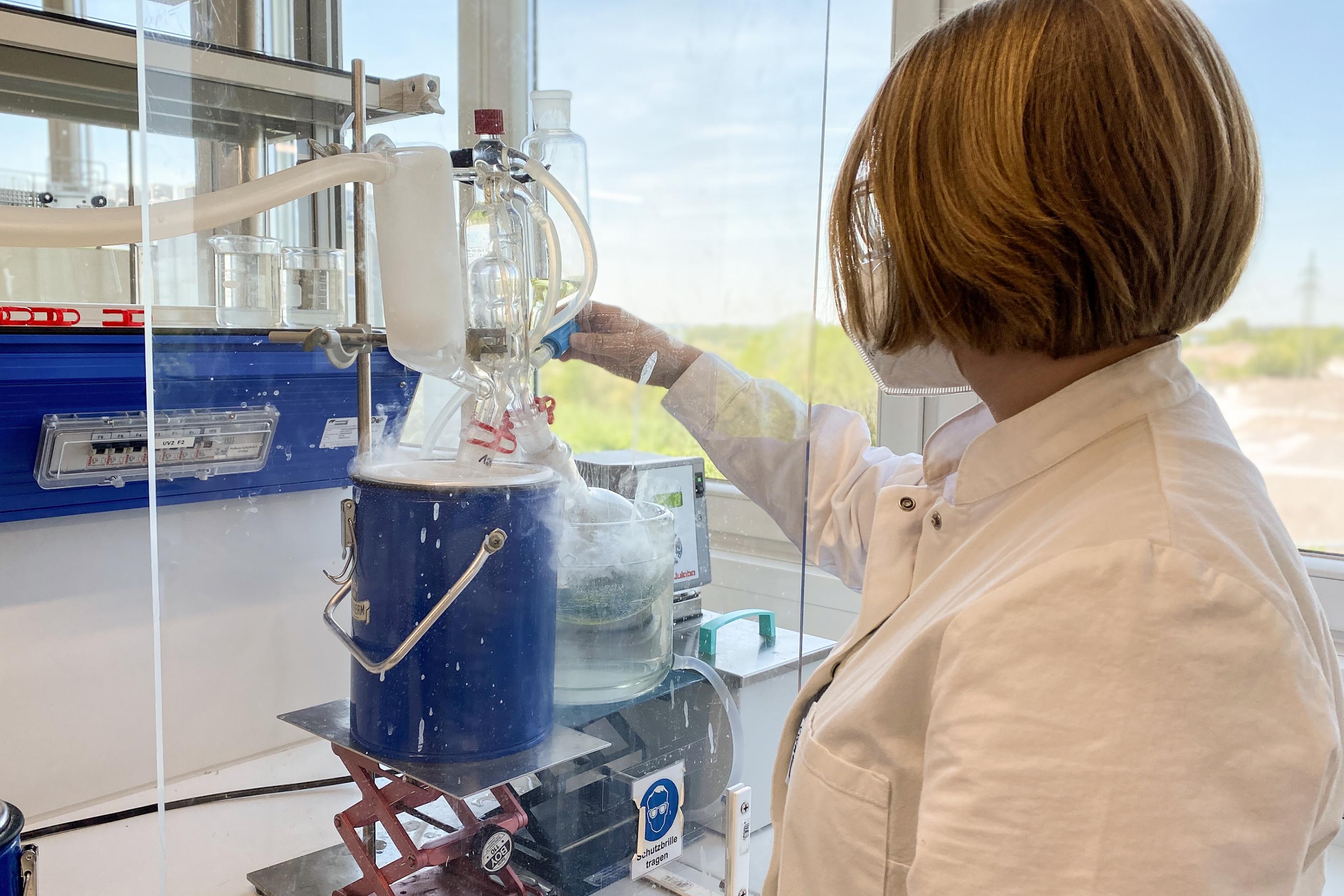 Your Leading Lab for Flavor Analysis - aromaLAB